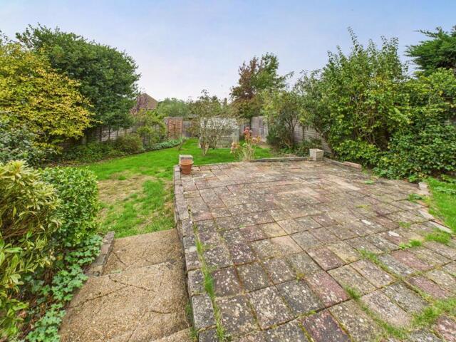 For Sale 2 Bedroom Bungalow Chalfont St. Giles Buckinghamshire DLS100881384