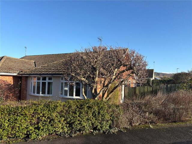 For Sale 2 Bedroom Bungalow Cheltenham Gloucestershire DS99641840