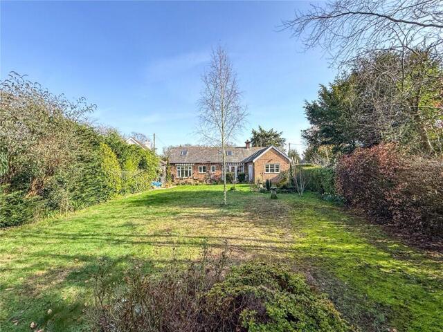 For Sale 2 Bedroom Bungalow Christchurch Dorset DLS101199933