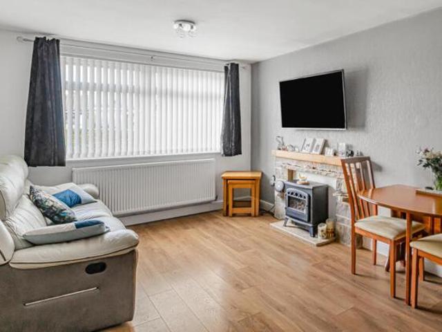 For Sale 2 Bedroom Bungalow Clowne Derbyshire DS98262838