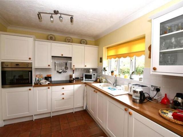 For Sale 2 Bedroom Bungalow Ascot Windsor And Maidenhead DLS101676029