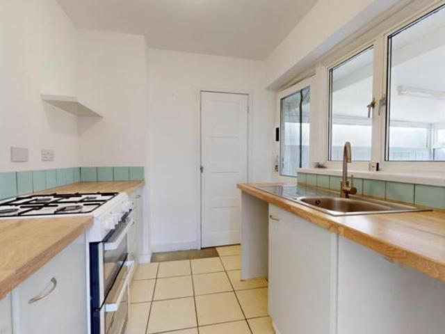 For Sale 2 Bedroom Bungalow Ashford Kent DS98119615