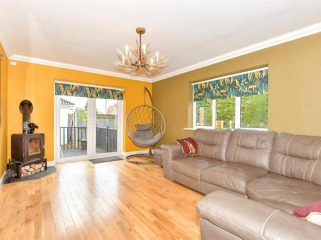 For Sale 2 Bedroom Bungalow Bognor Regis West Sussex DS98404362
