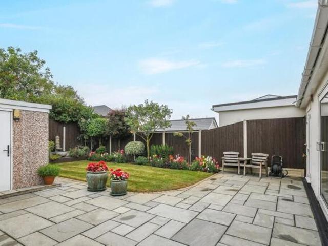 For Sale 2 Bedroom Bungalow Billericay Essex DS99773596