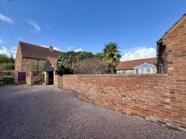 For Sale 2 Bedroom Bungalow Bradmore Bradmore DLS98968887