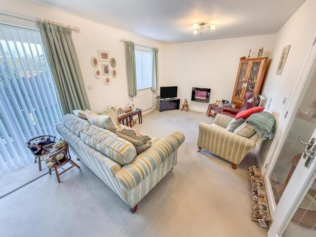 For Sale 2 Bedroom Bungalow Gobowen Gobowen DS100855258
