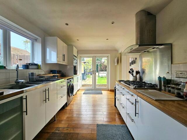 For Sale 2 Bedroom Bungalow Gloucester Gloucestershire DLS101891986