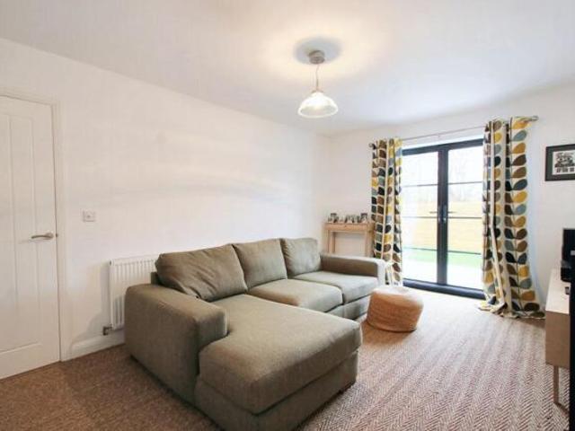 For Sale 2 Bedroom Bungalow Derbyshire Derbyshire DS99345082