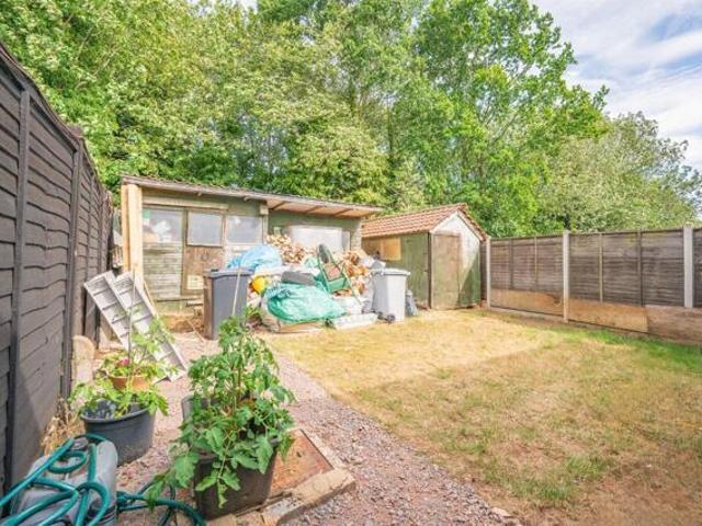 For Sale 2 Bedroom Bungalow Desborough Northamptonshire DS98612598