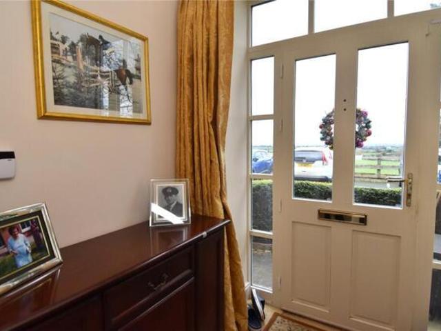 For Sale 2 Bedroom Bungalow Droitwich Worcestershire DLS100881657