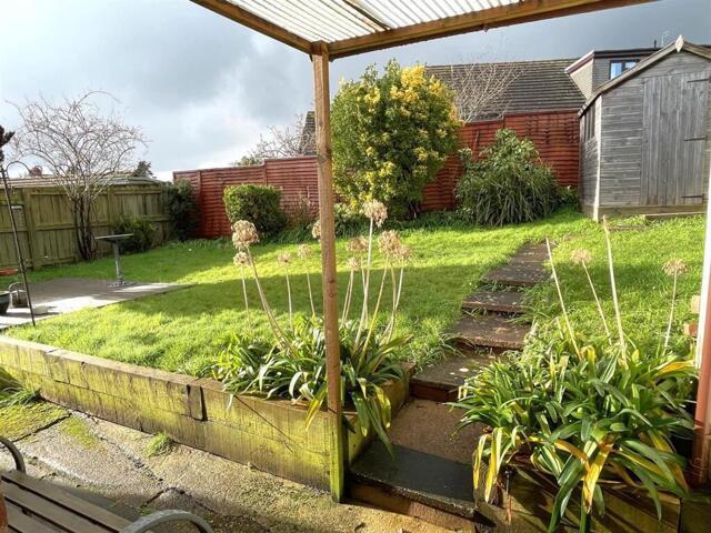 For Sale 2 Bedroom Bungalow Exeter Devon DS99203936