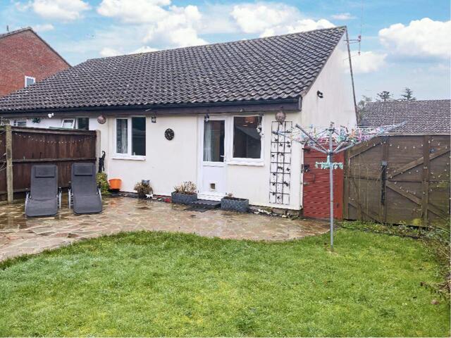 For Sale 2 Bedroom Bungalow Fakenham Norfolk DLS101231694