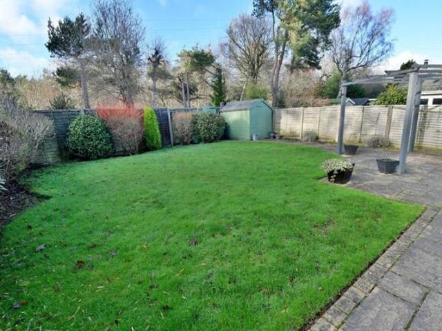 For Sale 2 Bedroom Bungalow Ferndown Dorset DS98718308