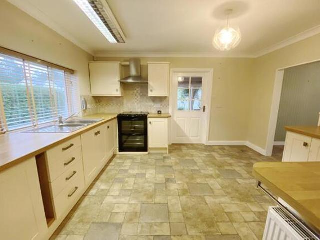 For Sale 2 Bedroom Bungalow Ferndown Ferndown DLS98800842