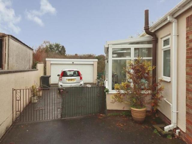 For Sale 2 Bedroom Bungalow Fishponds South Gloucestershire DLS100540962