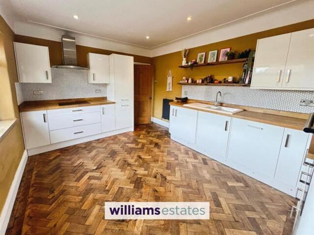 For Sale 2 Bedroom Bungalow Flintshire Flintshire DS101168467