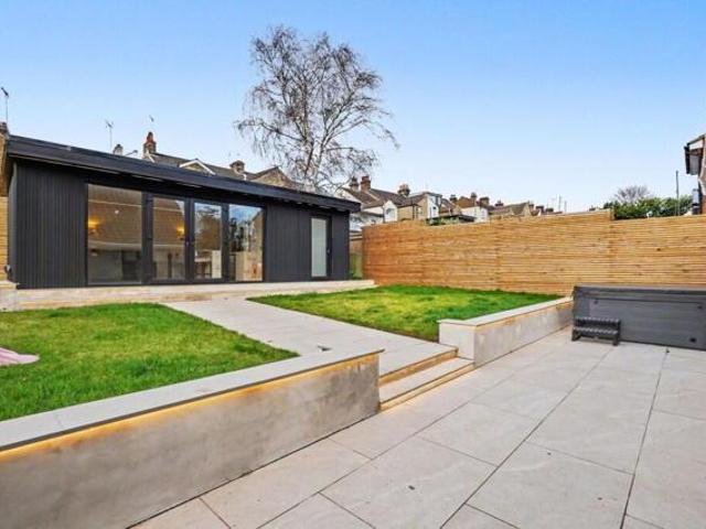 For Sale 2 Bedroom Bungalow Kent Medway DS98687652