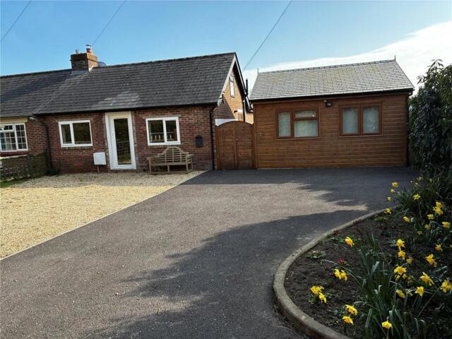 For Sale 2 Bedroom Bungalow Hayling Island Hampshire DS101059935