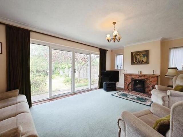 For Sale 2 Bedroom Bungalow Hayling Island Hampshire DS101931502