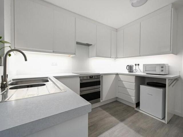 For Sale 2 Bedroom Bungalow Hampshire Hampshire DLS101168460
