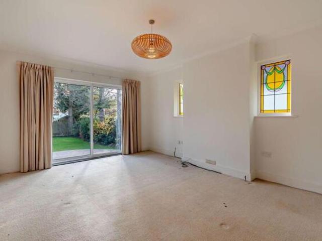 For Sale 2 Bedroom Bungalow Harrow Great London DLS100398558