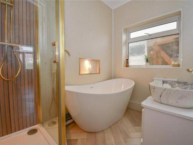 For Sale 2 Bedroom Bungalow Heswall Merseyside DLS101678843