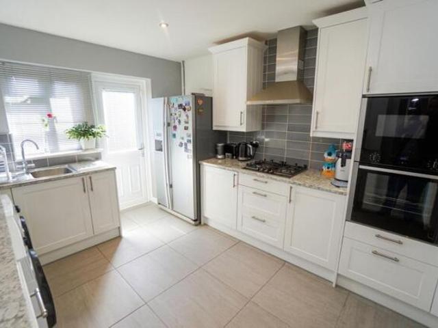 For Sale 2 Bedroom Bungalow High Wycombe Buckinghamshire DLS101996146