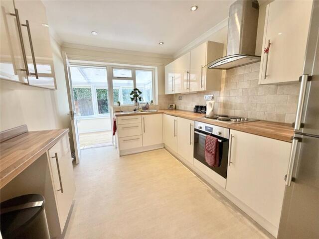 For Sale 2 Bedroom Bungalow Highbridge Somerset DS101796779
