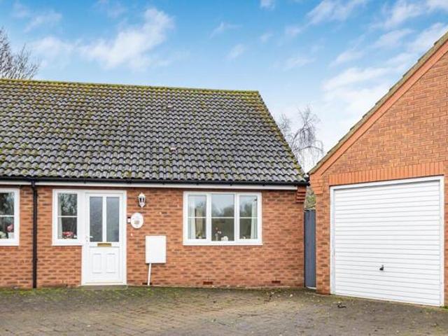 For Sale 2 Bedroom Bungalow Huntingdon Cambridgeshire DS99773470