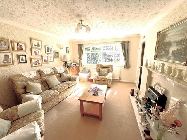 For Sale 2 Bedroom Bungalow Ollerton Nottinghamshire DS100881644