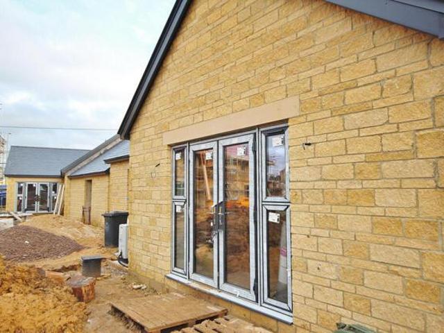 For Sale 2 Bedroom Bungalow Oxfordshire Oxfordshire DLS98930178