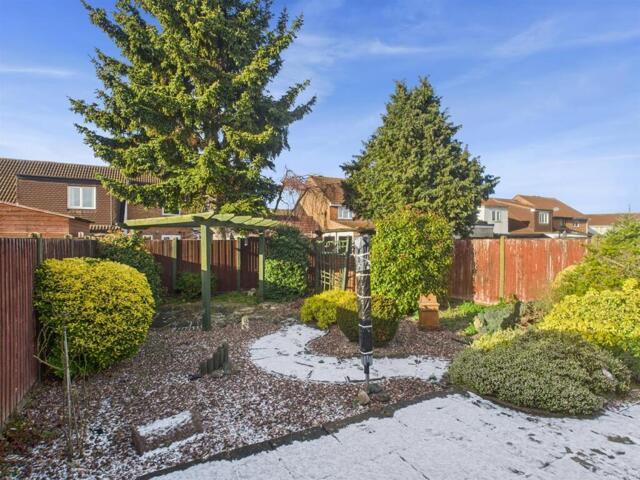For Sale 2 Bedroom Bungalow Longlevens Longlevens DLS100503004