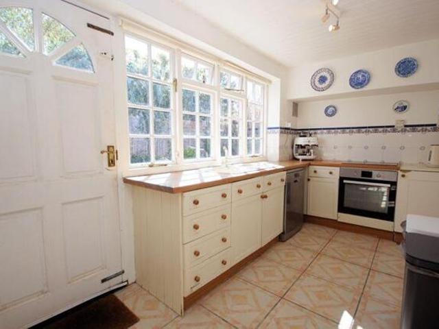For Sale 2 Bedroom Bungalow Lee On Solent Hampshire DLS99436760