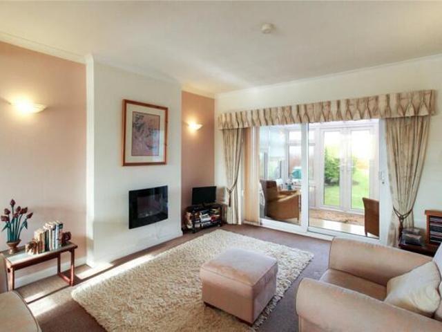 For Sale 2 Bedroom Bungalow Leigh Southend on Sea DLS100733590