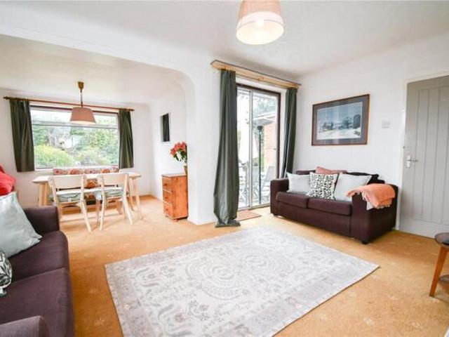 For Sale 2 Bedroom Bungalow Little Neston Cheshire DS101955320