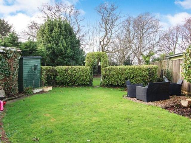 For Sale 2 Bedroom Bungalow Lymington Hampshire DLS99808576