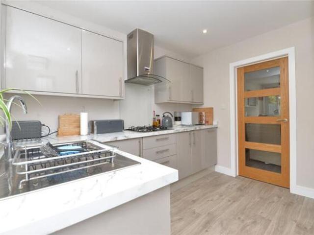 For Sale 2 Bedroom Bungalow Lymington Hampshire DS92575421