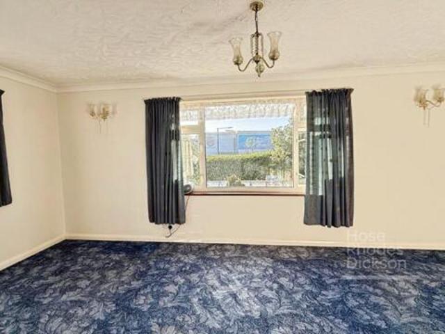 For Sale 2 Bedroom Bungalow Newport Isle Of Wight DLS101856049