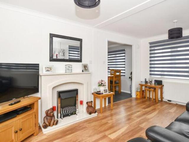 For Sale 2 Bedroom Bungalow Southend On Sea Southend on Sea DS99475881