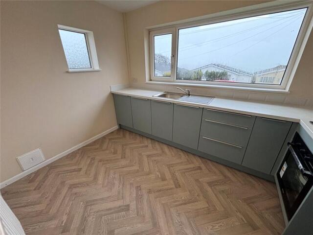 For Sale 2 Bedroom Bungalow Saundersfoot Pembrokeshire DS101678496