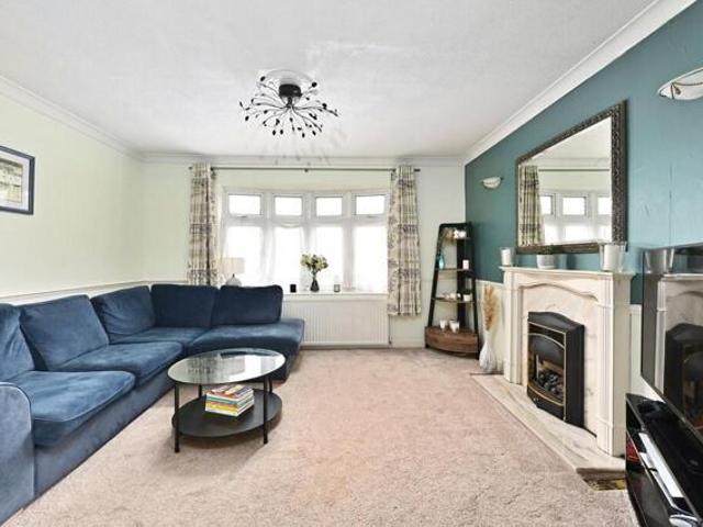 For Sale 2 Bedroom Bungalow Staines Surrey DLS101674660