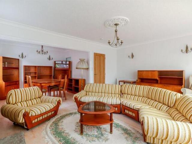 For Sale 2 Bedroom Bungalow Potters Bar Hertfordshire DLS99572128