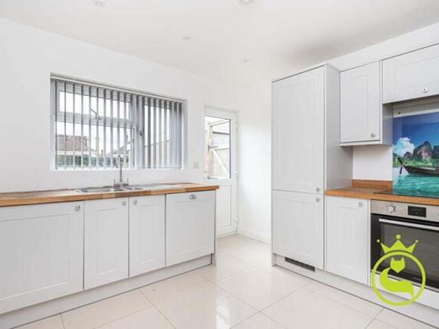 For Sale 2 Bedroom Bungalow Poole Poole DS98801051