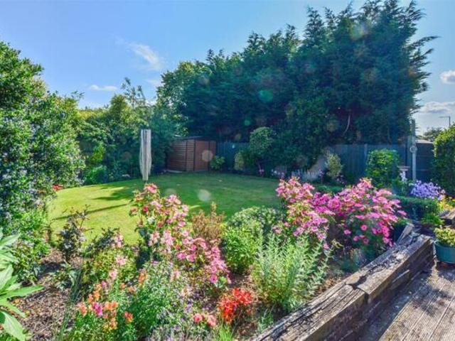 For Sale 2 Bedroom Bungalow Pilgrims Hatch Pilgrims Hatch DLS99277702