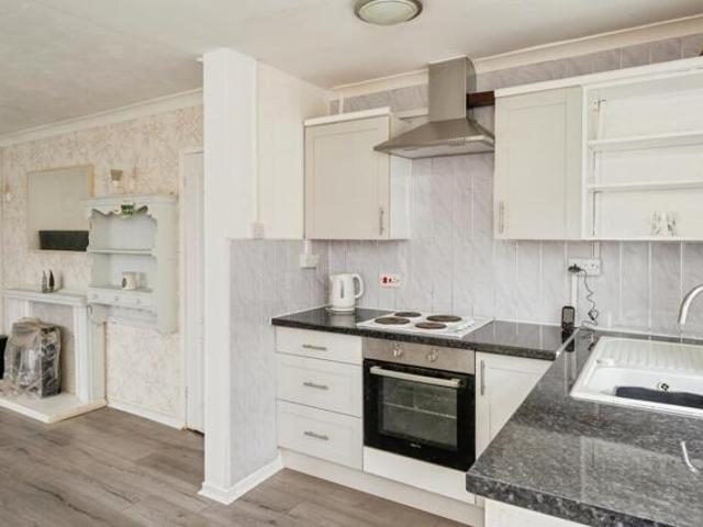 For Sale 2 Bedroom Bungalow Prestatyn Denbighshire DS101316430