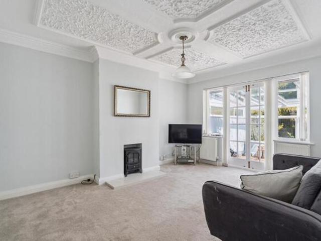For Sale 2 Bedroom Bungalow Rickmansworth Hertfordshire DLS99237178