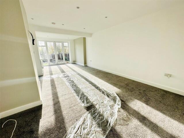 For Sale 2 Bedroom Bungalow Wakefield Wakefield DS99840176