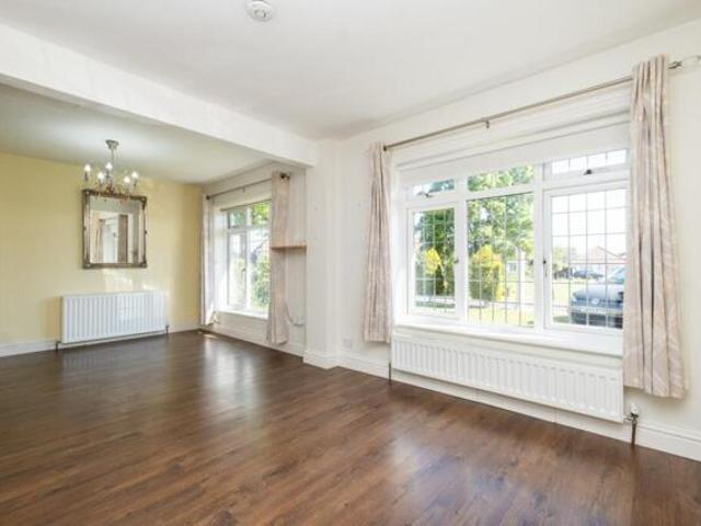 For Sale 2 Bedroom Bungalow Whitstable Kent DS100917680