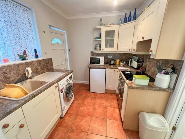 For Sale 2 Bedroom Bungalow Wye Kent DS100058100