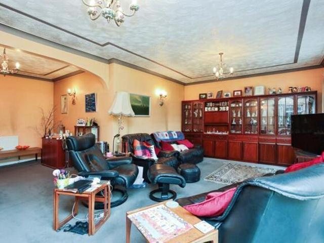 For Sale 2 Bedroom Bungalow Tonbridge Kent DLS101316153